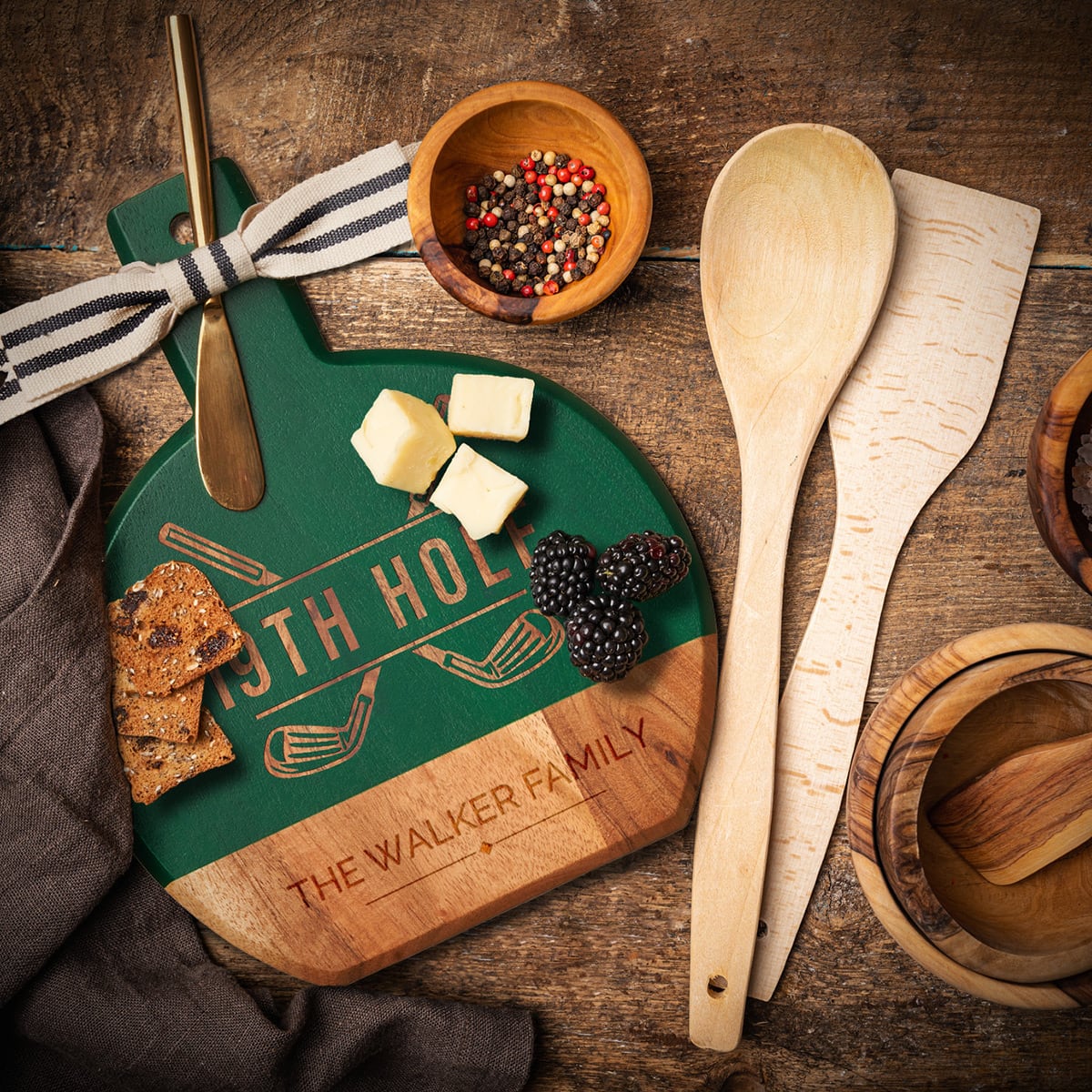 19th Hole Custom Wood Cheese Board with Spreader Knife - Great Gifts Club